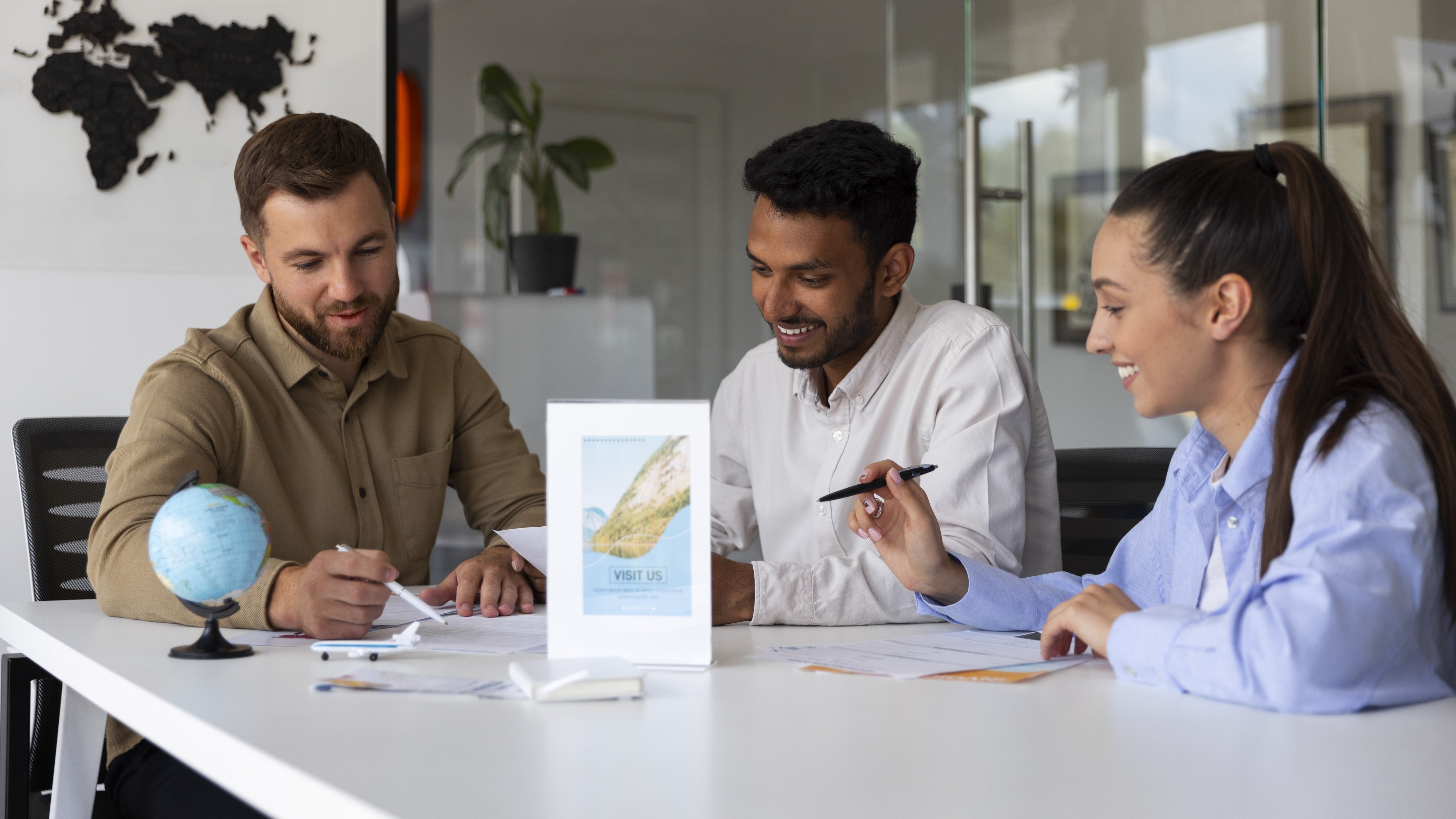 How to Build a Direct Sourcing Strategy That Works